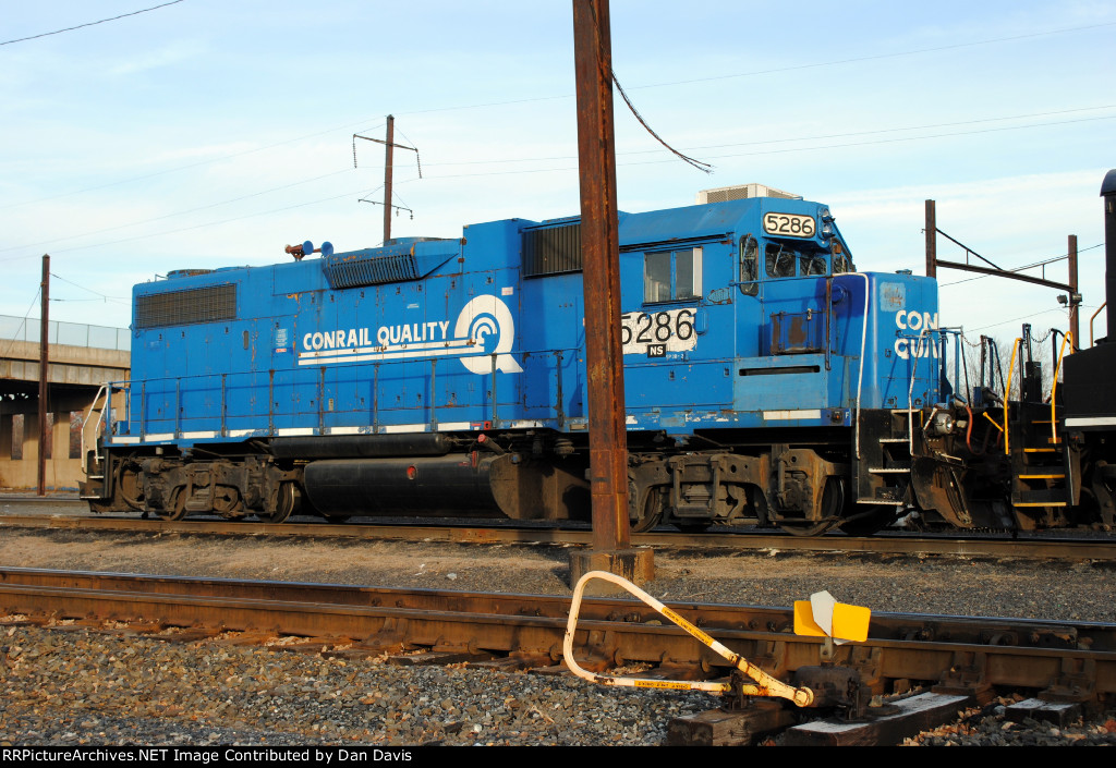 NS GP38-2 5286